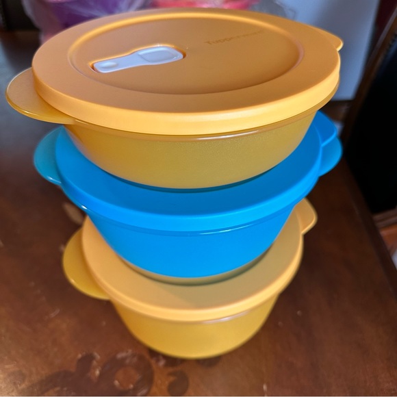 Tupperware | Kitchen | Tupperware Crystalwave Microwaveable Containers ...